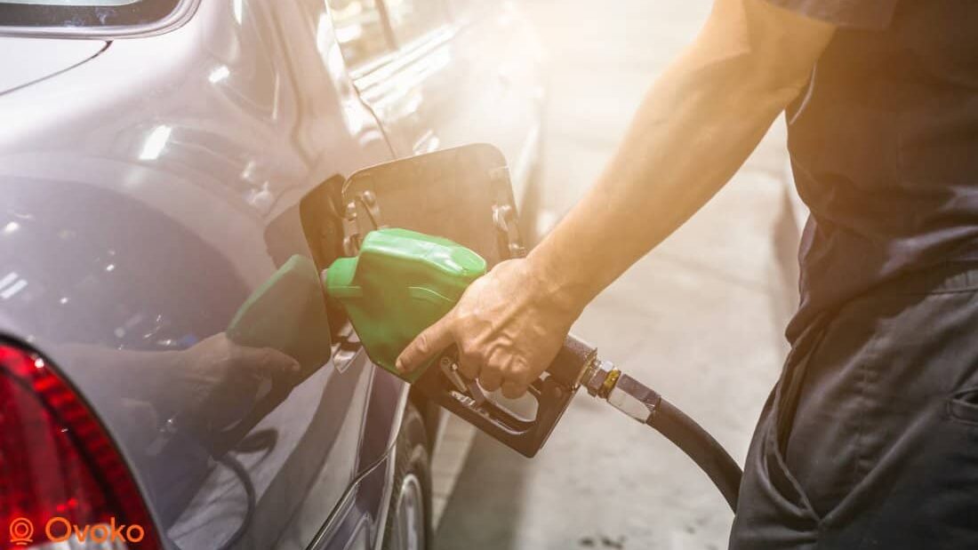 ¿Por qué tu coche emite humo negro del escape? | Ovoko